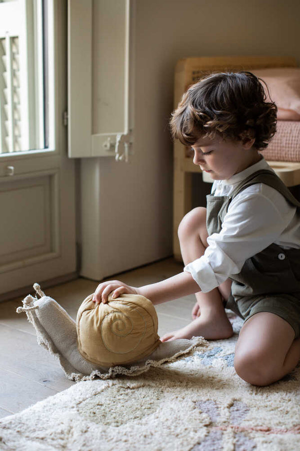 Cushion Lazy Snail – Lorena Canals | Official Website