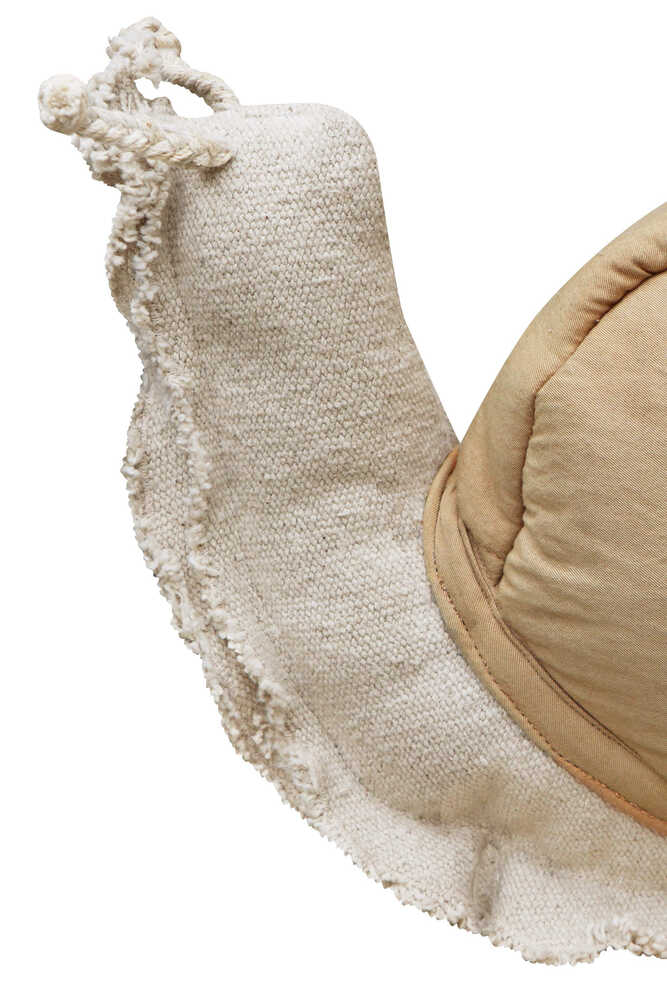 Cushion Lazy Snail – Lorena Canals | Official Website